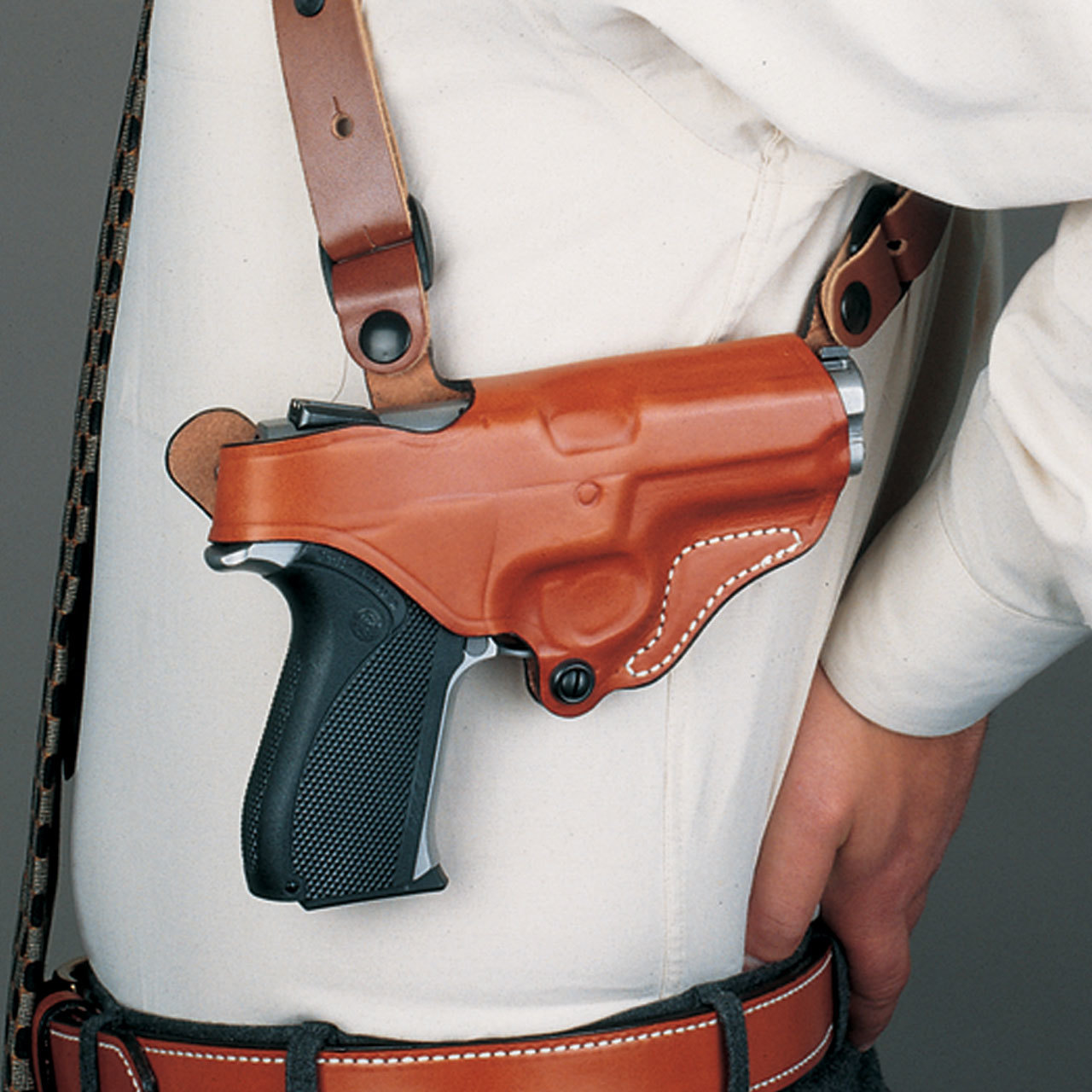 New York Undercover Shoulder Holster Rig | The Real Grit